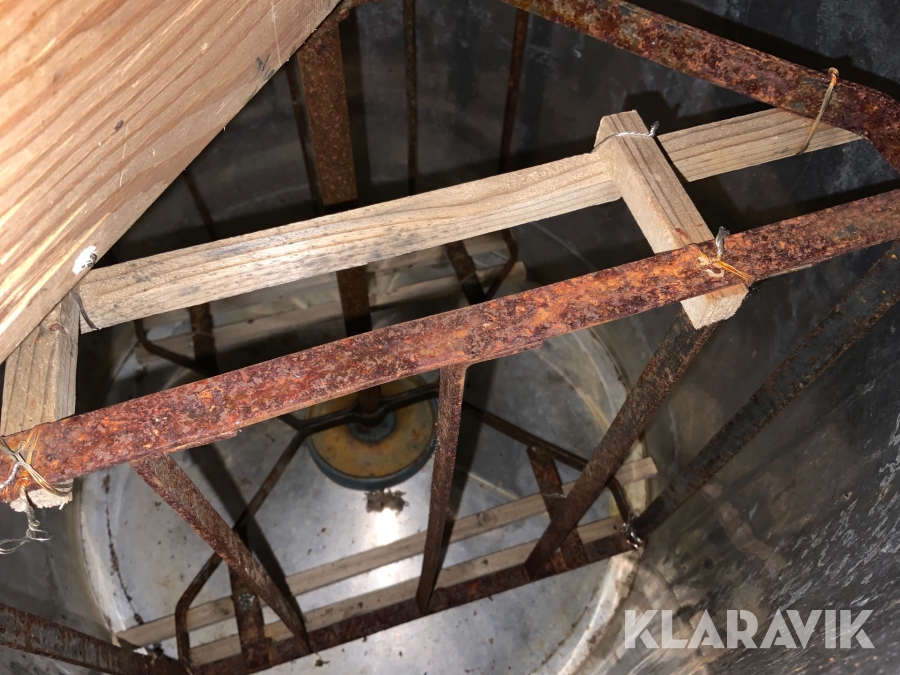 Slunga och bikupa Frölundakupan 10-LN, Vårgårda, Klaravik au