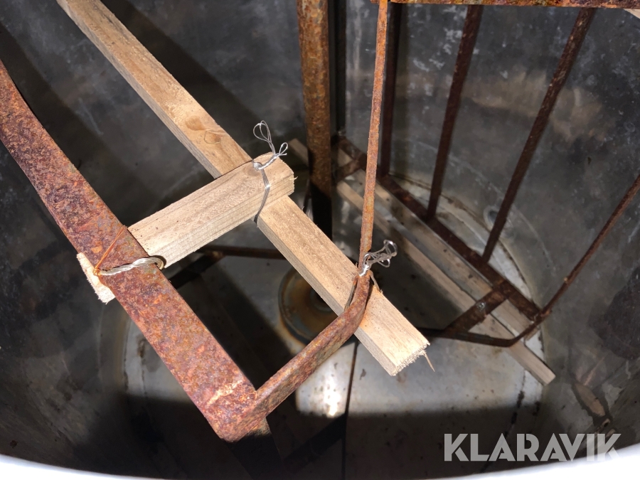 Slunga och bikupa Frölundakupan 10-LN, Vårgårda, Klaravik au