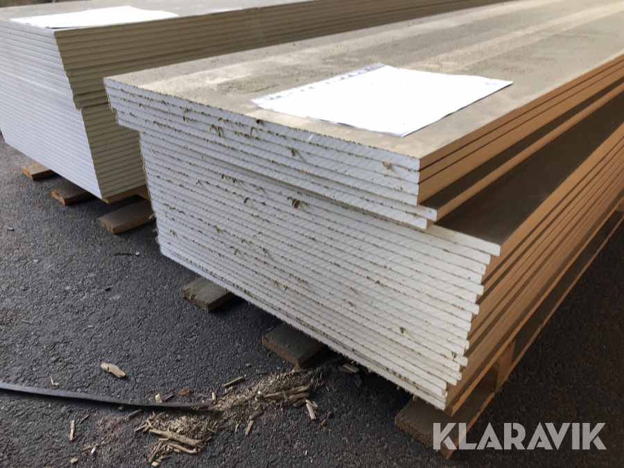 Klaravik Auktioner | Golvgips 13x600x2400