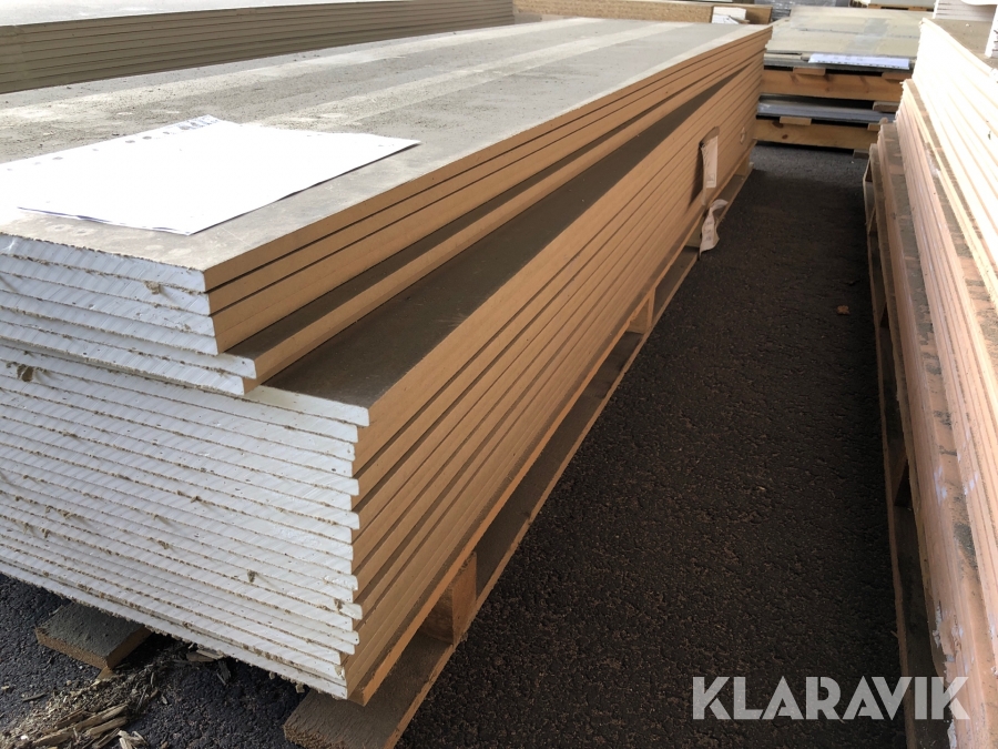 Klaravik Auktioner | Golvgips 13x600x2400