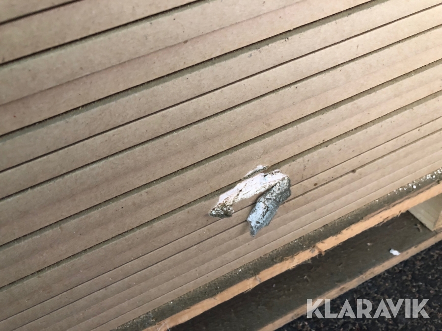 Klaravik Auktioner | Golvgips 13x600x2400