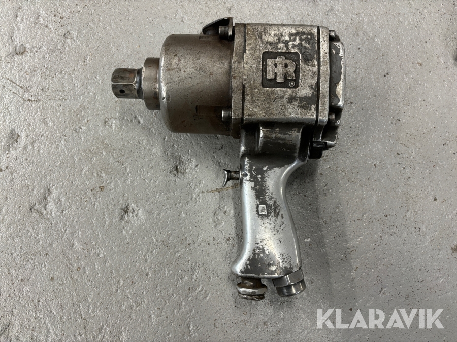 Mutterdragare, Staffanstorp, Klaravik auktioner