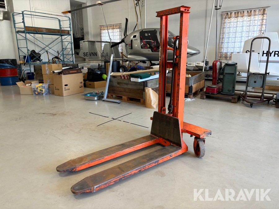 Höglyftande pallyft Robur, Karlskrona, Klaravik auktioner