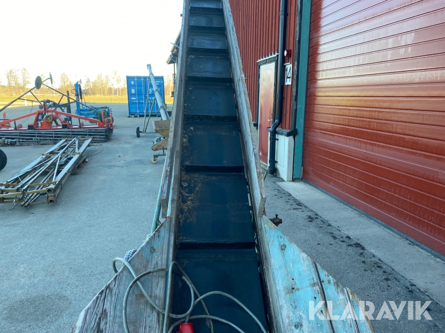 Klaravik Auktioner | Bandtransportör 4m Järvsö Elevator