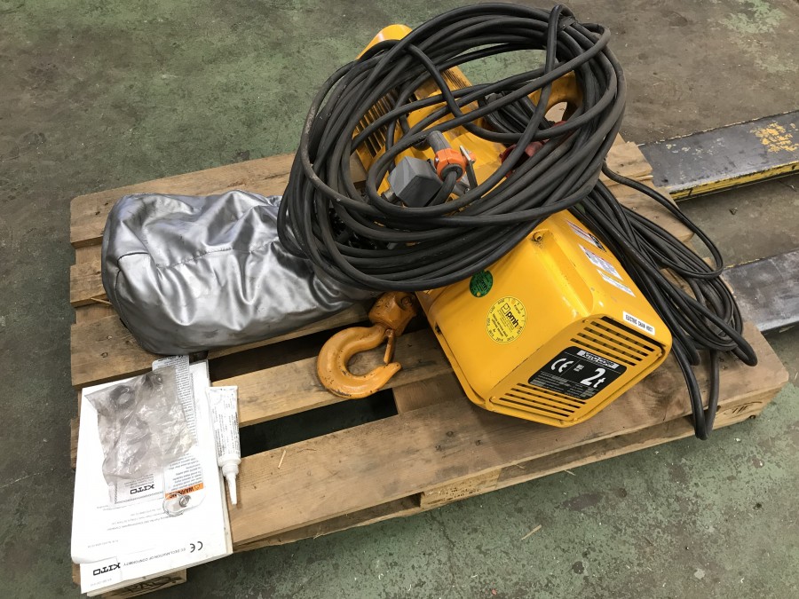 Klaravik Auktioner | Lyftblock / Telfer