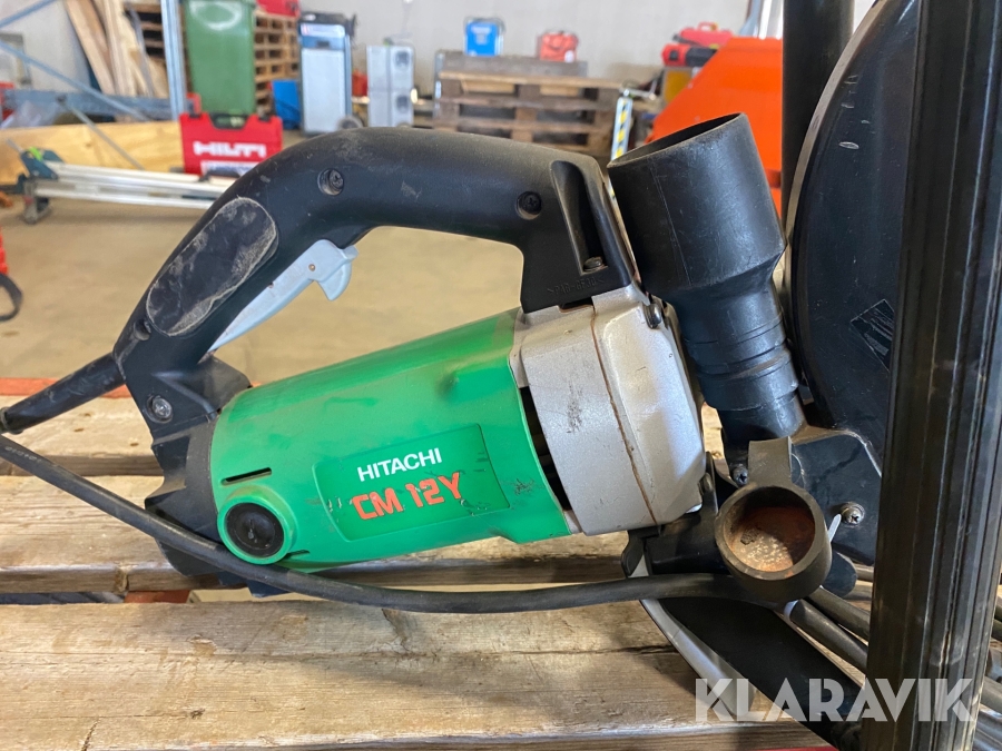 Kapmaskin Hitachi CM 12Y, Ängelholm, Klaravik auktioner