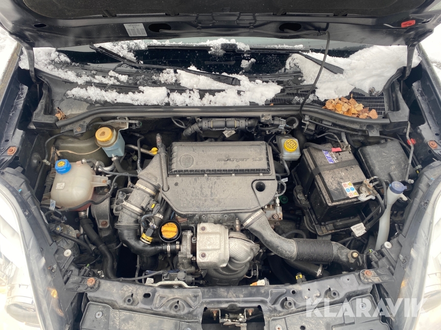 Skåpbil Fiat Doblo Cargo 1.3 Multijet (90hk, Västerås, Klara