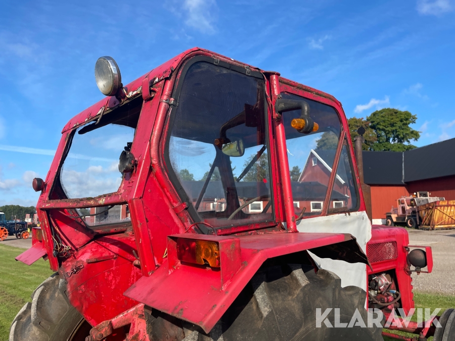 Traktor IH B 275, Vänersborg, Klaravik auktioner