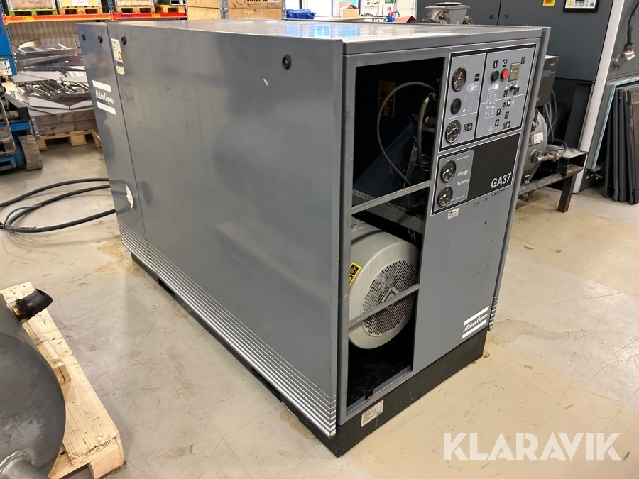 Kompressor med tank och kyltork Atlas Copco GA37, Örnsköldsv
