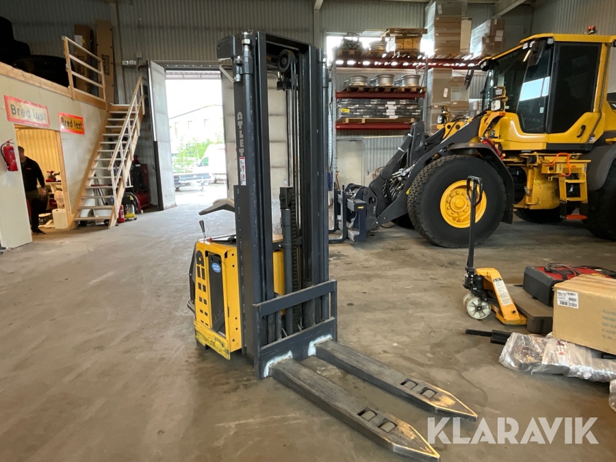 Stapeltruck TS 140 Atlet Nova, Huddinge, Klaravik auktioner