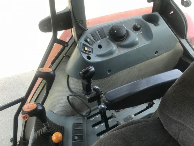 Traktor CASE IH CX60