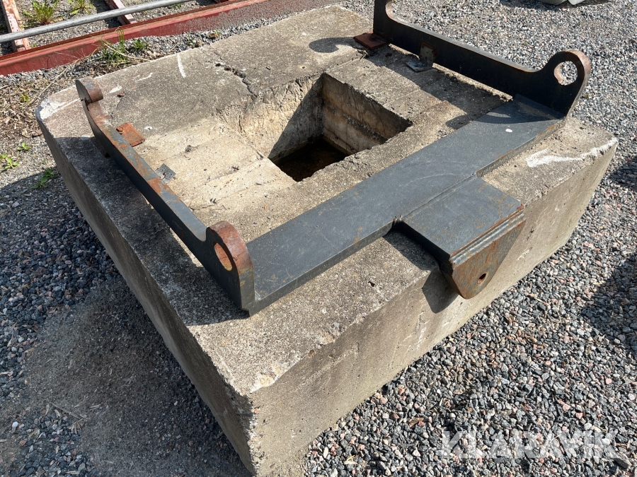 Motvikt, Norrtälje, Klaravik auktioner