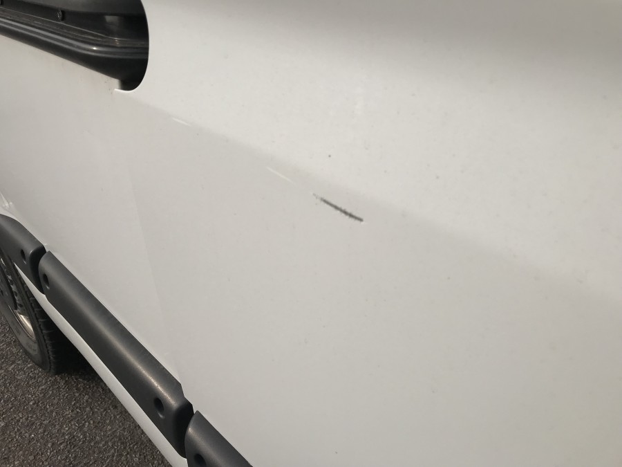 Skåpbil Renault Master (Reparationsobjekt)