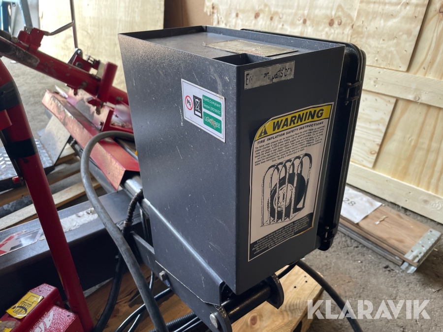 Däckmaskin till lastbil Areo Tirex 260, Svenljunga, Klaravik