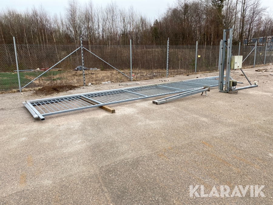 Fordonsgrind motorstyrd, Hylte, Klaravik auktioner