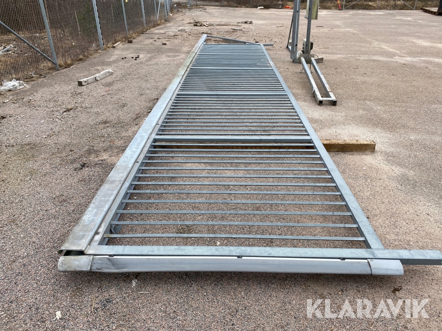 Fordonsgrind motorstyrd, Hylte, Klaravik auktioner