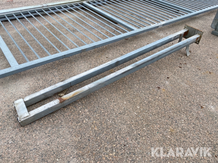 Fordonsgrind motorstyrd, Hylte, Klaravik auktioner