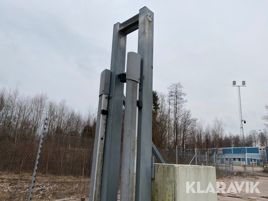 Fordonsgrind motorstyrd, Hylte, Klaravik auktioner