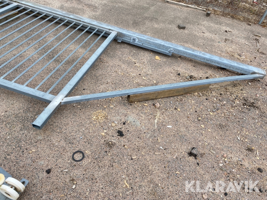 Fordonsgrind motorstyrd, Hylte, Klaravik auktioner