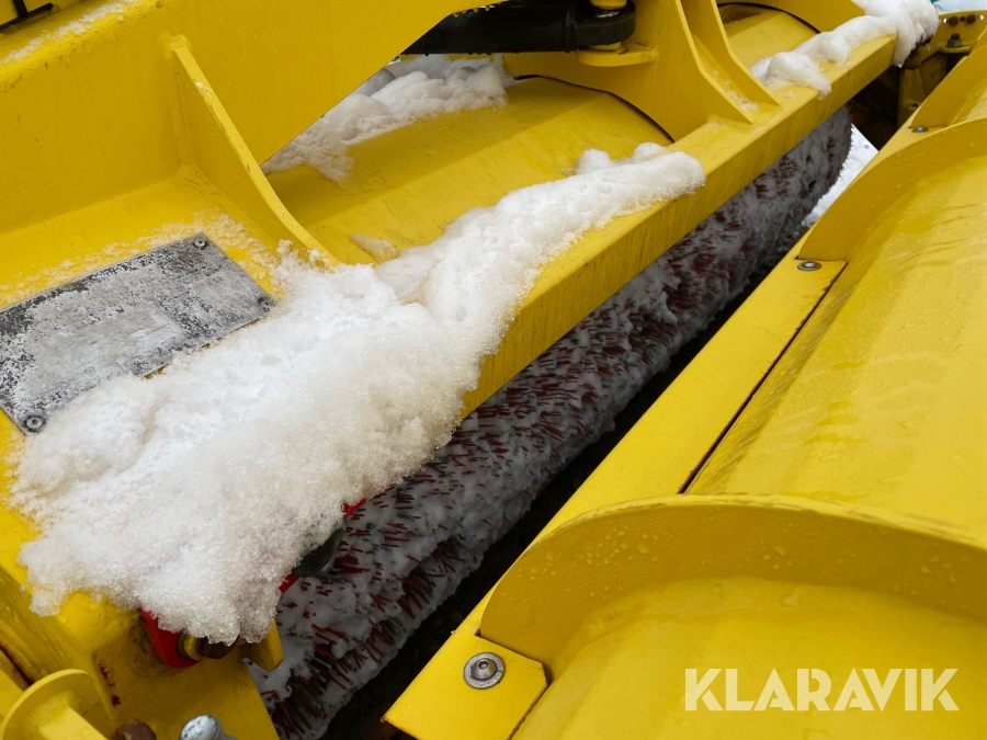 Redskapsbärare Multihog MH90