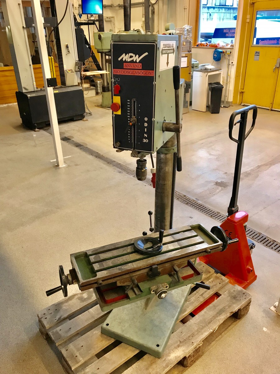 Klaravik Auktioner | Pelarborrmaskin