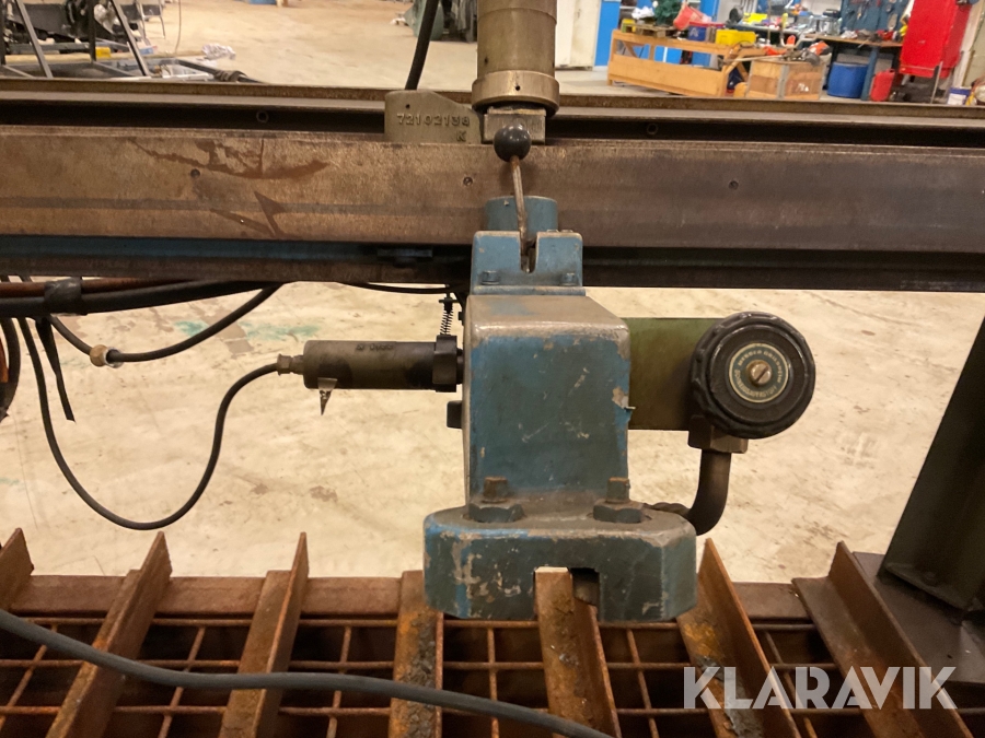 Klaravik Auktioner | Skärbord Messer Griesheim Minisec K 1250