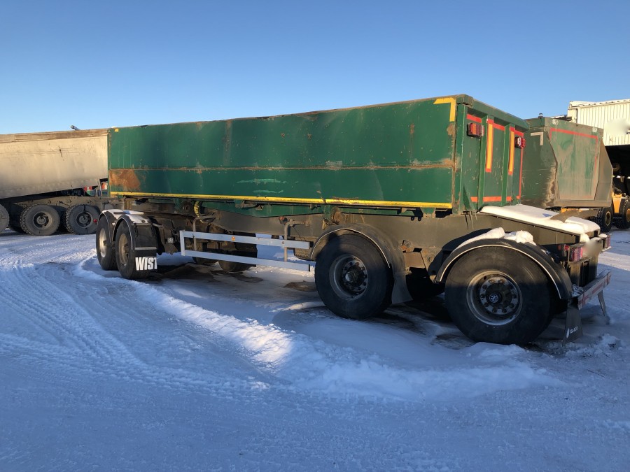 Lastbilssläp med dragstång