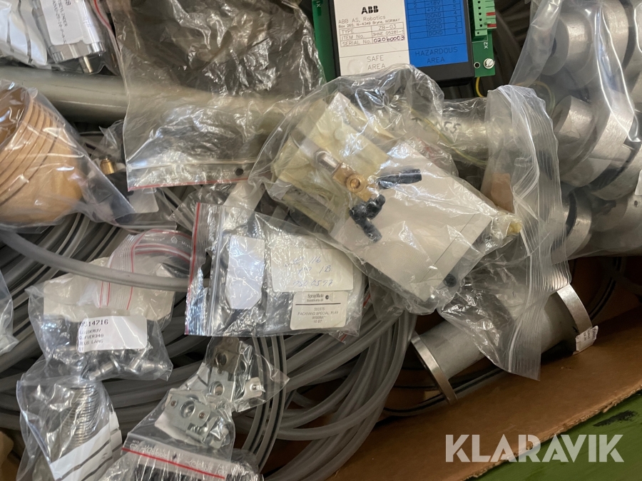 Klaravik Auktioner | Diverse material