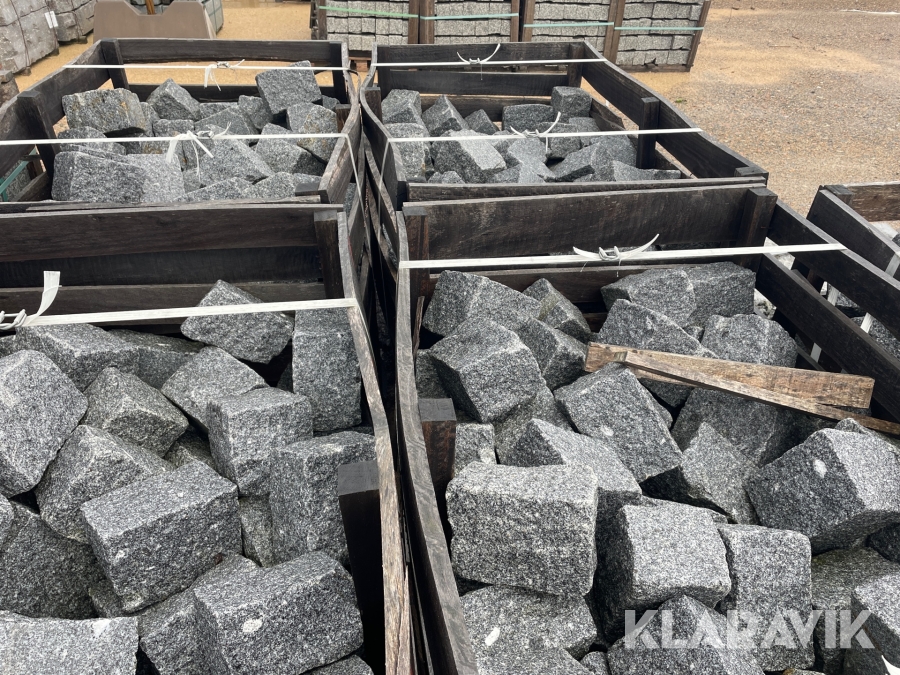 Storgatsten mörkgrå, Uddevalla, Klaravik auktioner