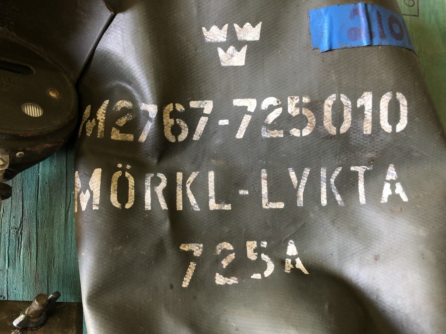 Klaravik Auktioner | Försvarets Mörkläggningslyktor