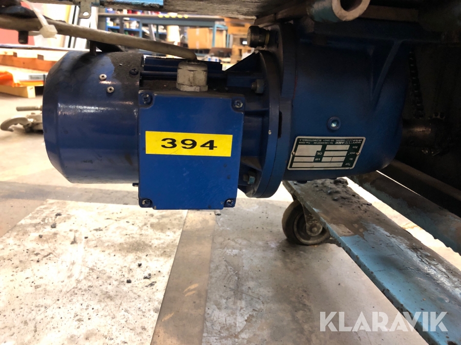 Klaravik Auktioner | Rullbock med elektrisk matning