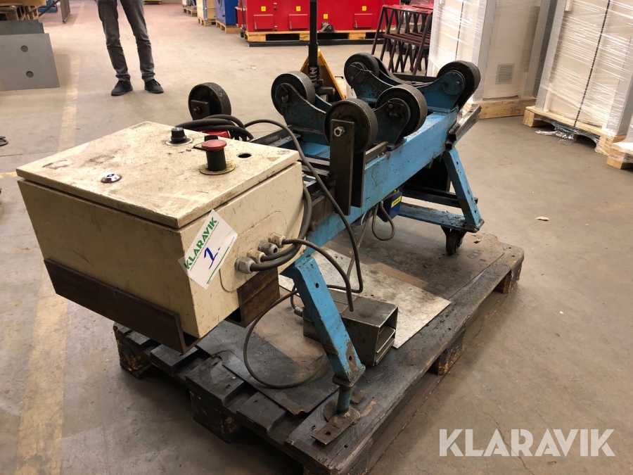 Klaravik Auktioner | Rullbock med elektrisk matning