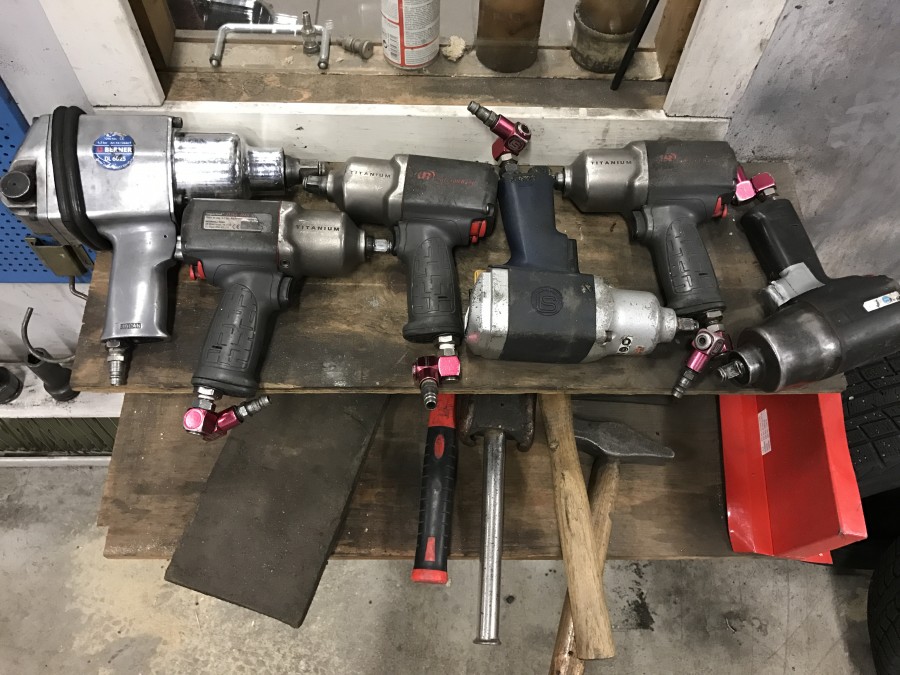 6st Mutterdragare (tryckluft) m div tillbehör