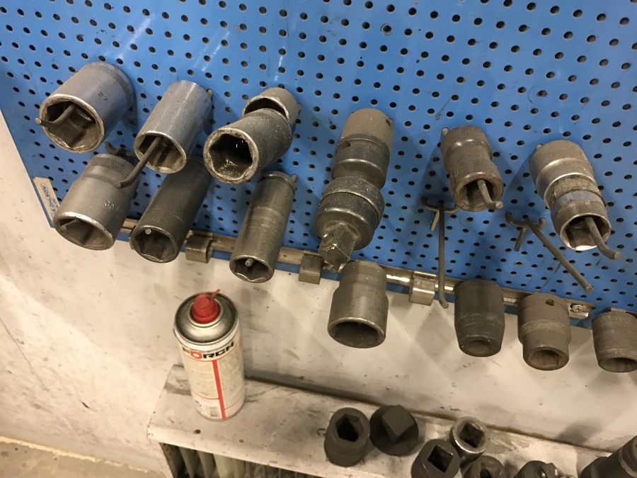 6st Mutterdragare (tryckluft) m div tillbehör