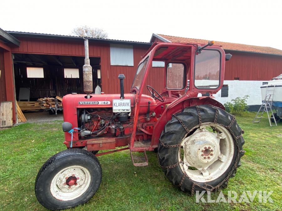 Klaravik Auktioner | Traktor Nuffield 342