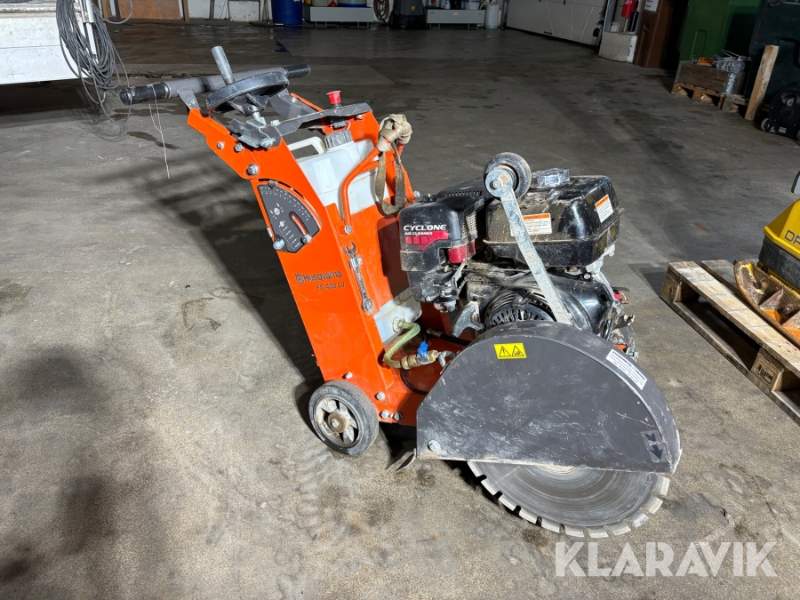 Golvsåg Husqvarna FS 400 LV, Järfälla, Klaravik auktioner