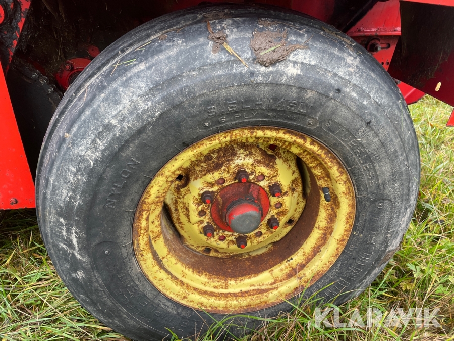 Klaravik Auktioner | Rundbalspress Gehl RB 1450