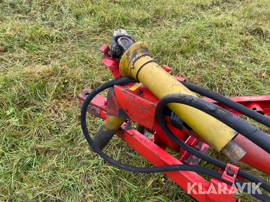 Klaravik Auktioner | Rundbalspress Gehl RB 1450