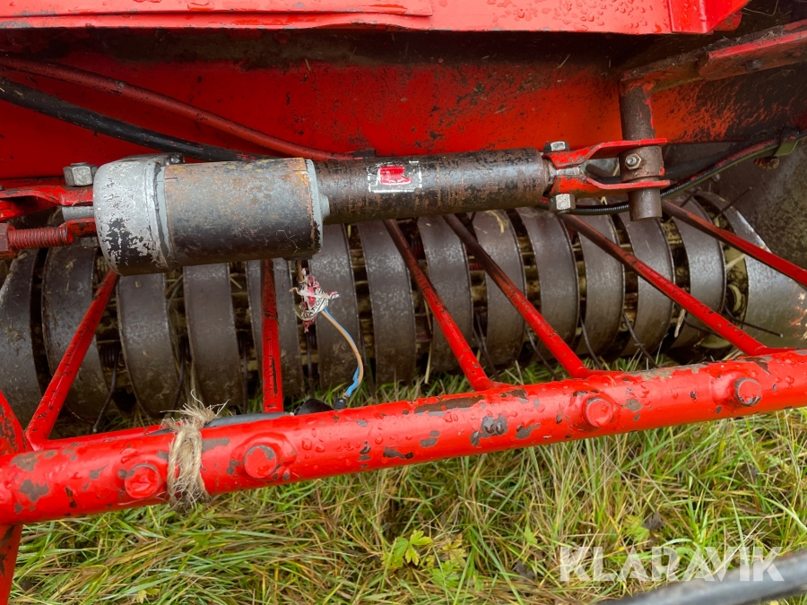 Klaravik Auktioner | Rundbalspress Gehl RB 1450