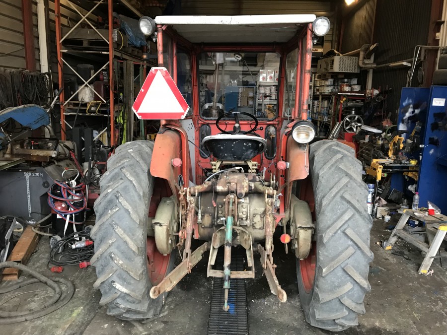 Klaravik Auktioner | Traktor Zetor 4511