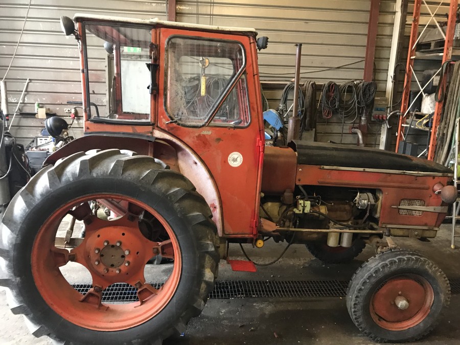 Klaravik Auktioner | Traktor Zetor 4511