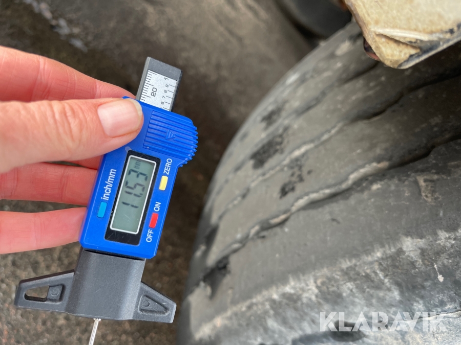 Tippsläp Istrail TN144