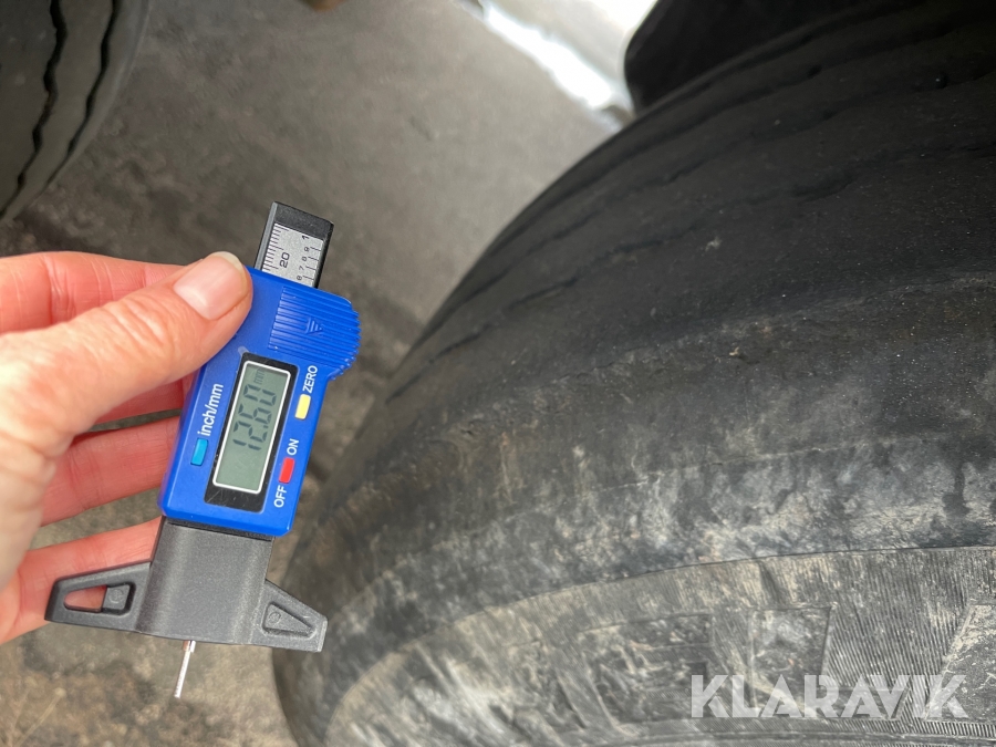 Tippsläp Istrail TN144