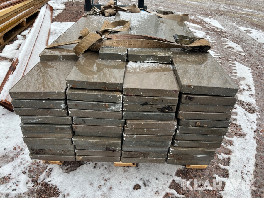 Fönsterbänkar i kalksten, Vadstena, Klaravik auktioner