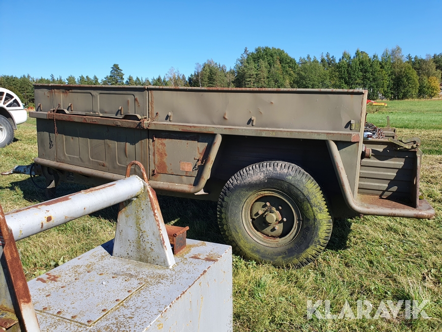 Klaravik Auktioner | Traktorvagn & Kärra Bröd Forss AB Militärkärra