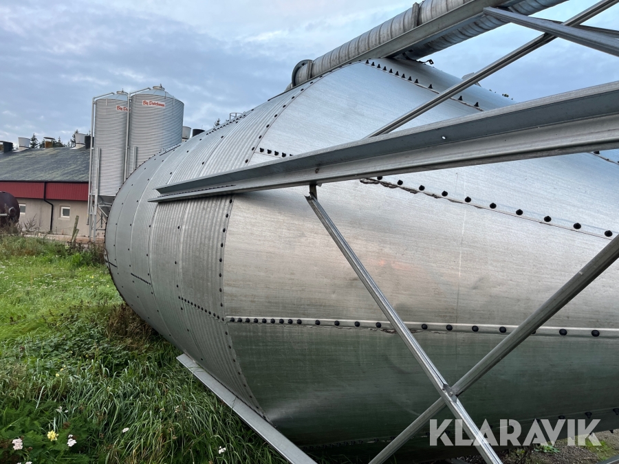 Silo Roxell 30m3, Linköping, Klaravik auktioner