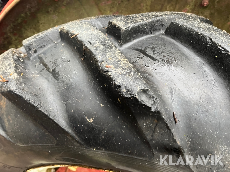 Traktor Volvo BM Buster 320, Lilla Edet, Klaravik auktioner