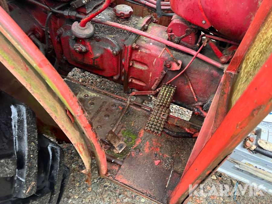 Traktor Volvo BM Buster 320, Lilla Edet, Klaravik auktioner