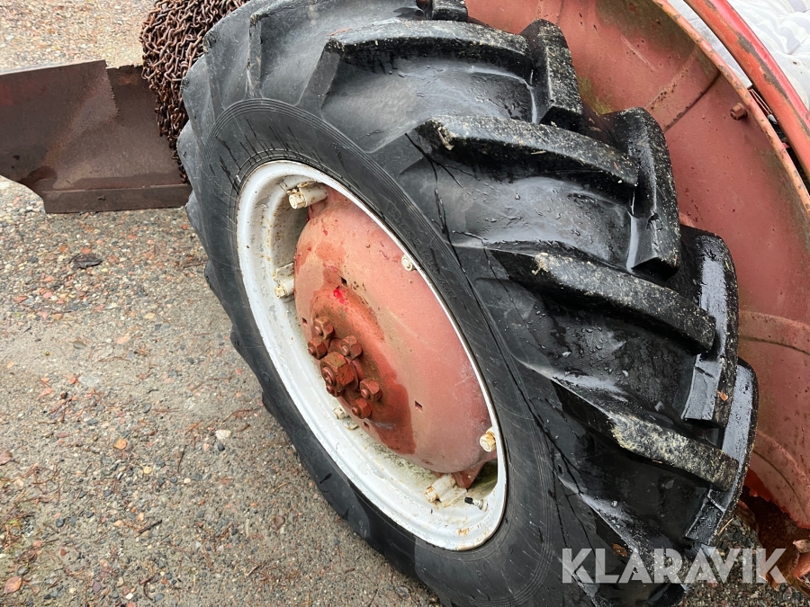Traktor Volvo BM Buster 320, Lilla Edet, Klaravik auktioner