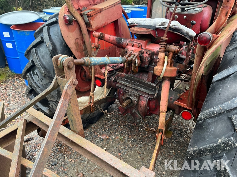 Traktor Volvo BM Buster 320, Lilla Edet, Klaravik auktioner